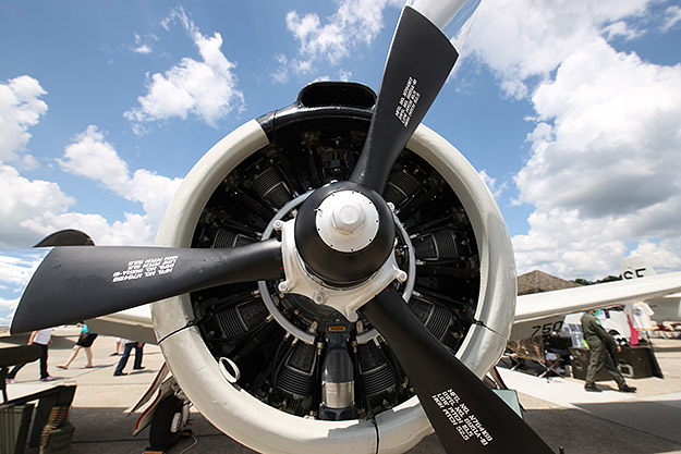 Tamron 15-30mm f/2.8 VC Lens Review: Fast, wide & stabilized make for ...