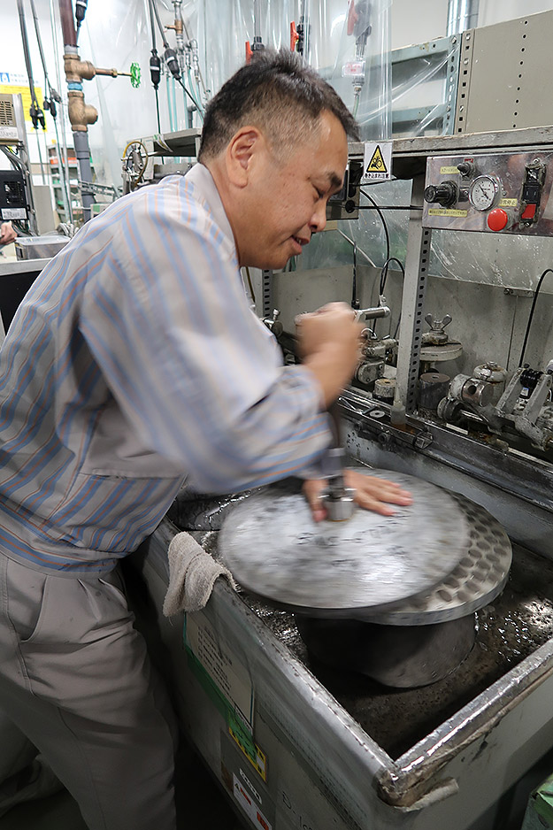 Up to Utsunomiya: An extremely rare look at Canon’s primary lens ...
