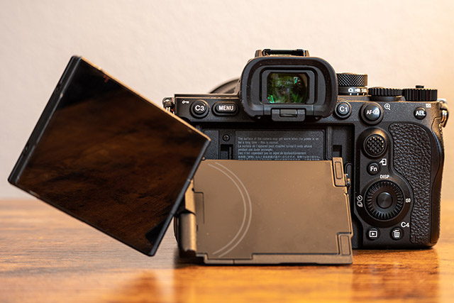 Sony A7R V Hands-on Review: 61MP camera offers impressive improvements ...