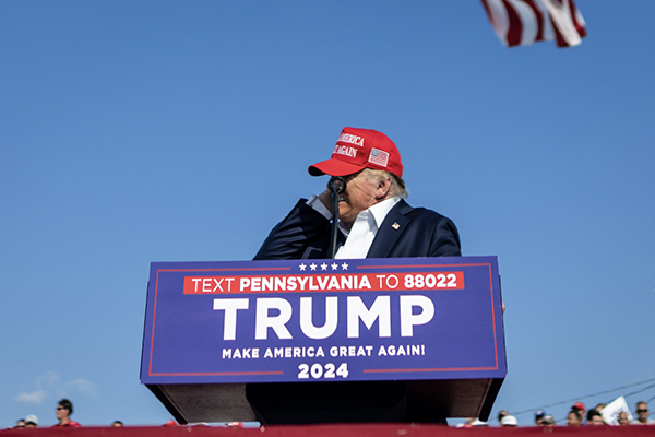 New York Times Photojournalist Doug Mills Wins 2025 Pulitzer Prize For ...