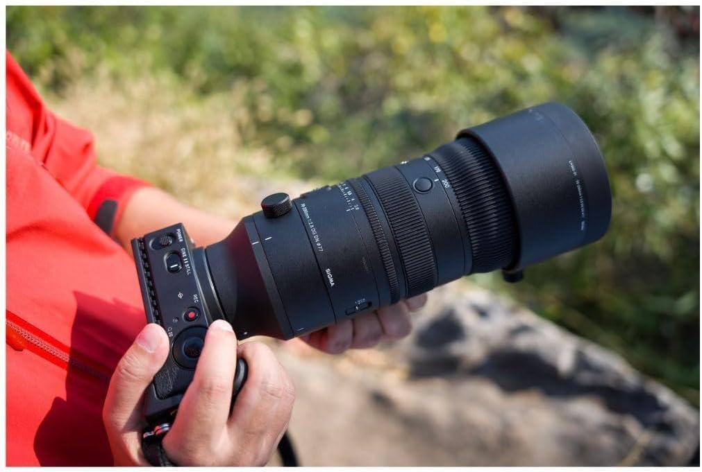 Sigma 70-200mm f/2.8 for Sony Gets an Eye-Catching Discount in New Year ...