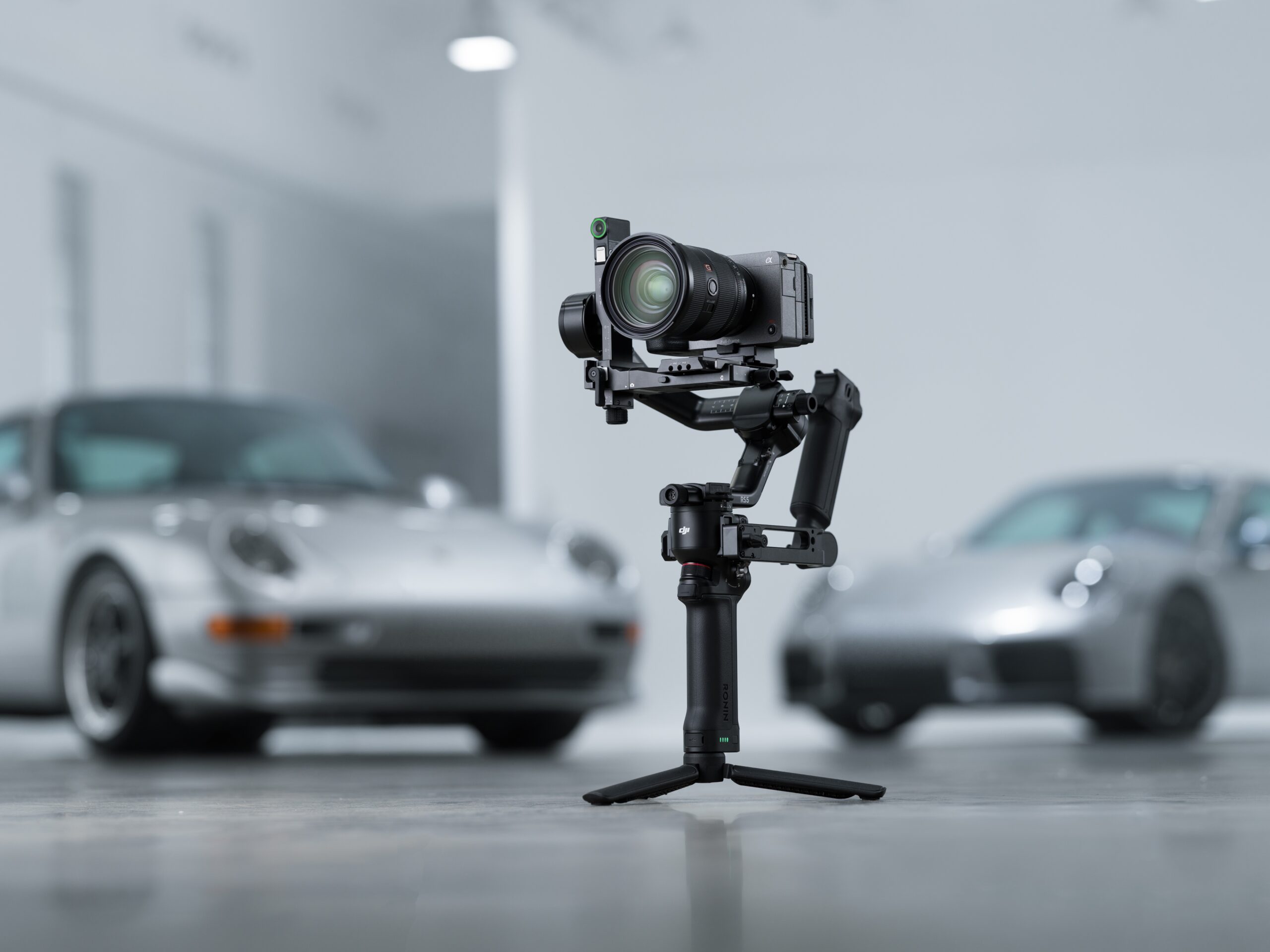 DJI Launches RS 5 Gimbal Globally With AI Subject Tracking and Improved ...